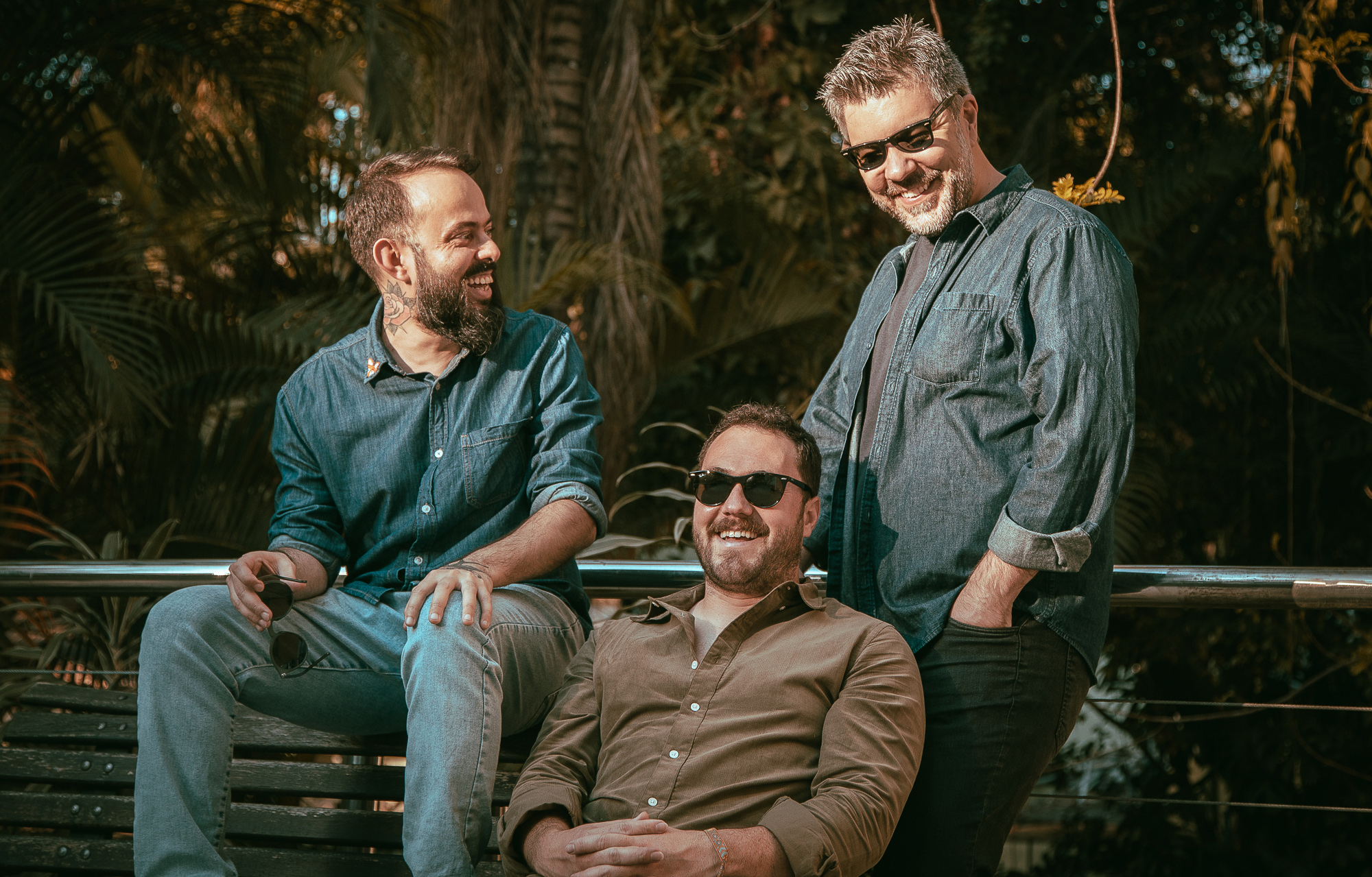 Expoente da cena indie-folk de Belo Horizonte, Midnight Mocca faz show ...